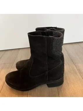 La CANADIENNE | Shoes | La Canadienne Black Suede Fall Winter Boot Size ...